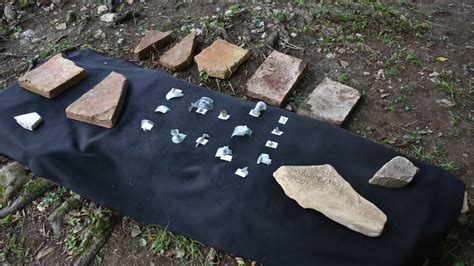 ხობში მაჩხომერის გორაზე ახალი არტეფაქტები აღმოაჩინეს გუბერნატორი Netgazeti • კულტურა • ხობი