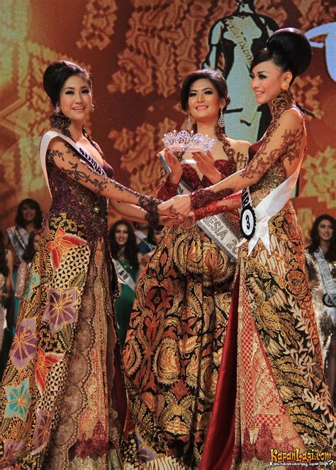 Kebaya On Pinterest Indonesia Indonesian Kebaya And Kebaya Bali