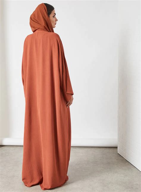 how to wear abaya a step by step guide getlisteduae blog