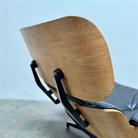 Eames Lounge Chair And Ottoman Produced By Herman Miller Usa 1970s For