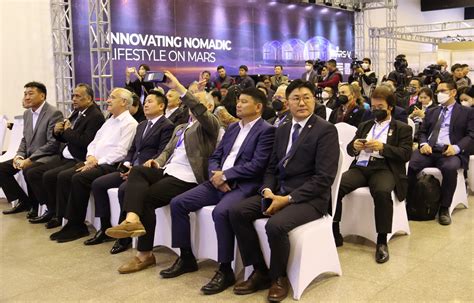 Азийн архитекторуудын шилдэг бүтээлүүдийг дэлгэлээ