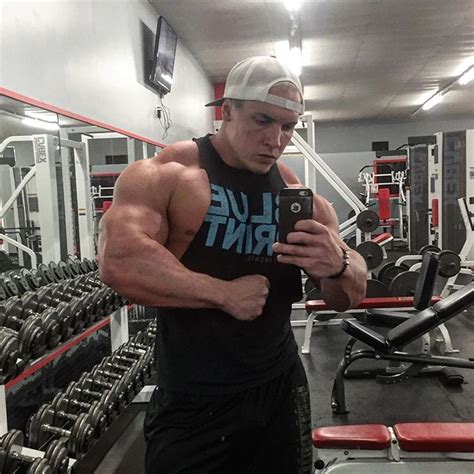 The Beauty Of Male Muscle Tyler