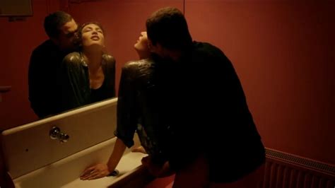 Nude Video Celebs Aomi Muyock Nude Love 2015