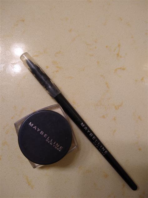 Maybelline New York Eye Studio Lasting Drama Gel Eye Liner reviews in ...