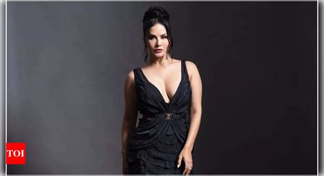 Sunny Leone Recalls The Days Of Her Adult Film Career Shares More Details Hindi Movie News