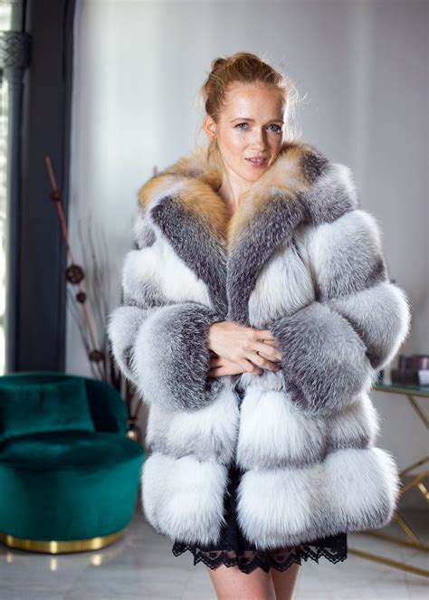Куртка из меха лисы Dita Furs Europa Tric - цена 180 000
