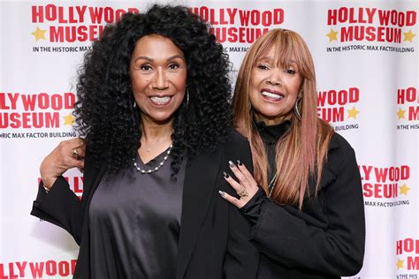 Ladies 80s Pointer Sisters Anita Pointer Pop Rescue