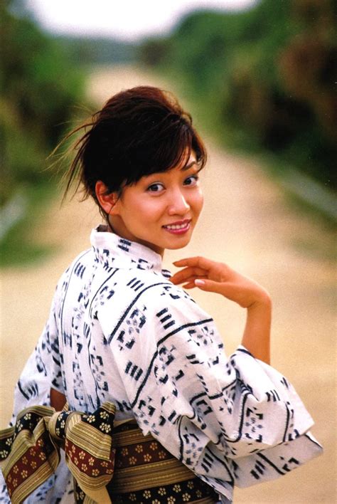 Asian Sirens · Topic Fumie Hosokawa 細川ふみえ