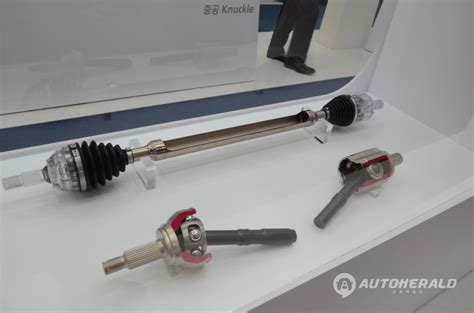 굵거나 길거나 자동차 드라이버 샤프트가 다른 이유 오토헤럴드