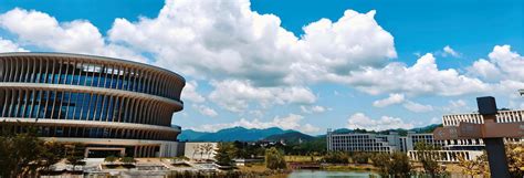 计算机科学与技术 大数据与人工智能学院