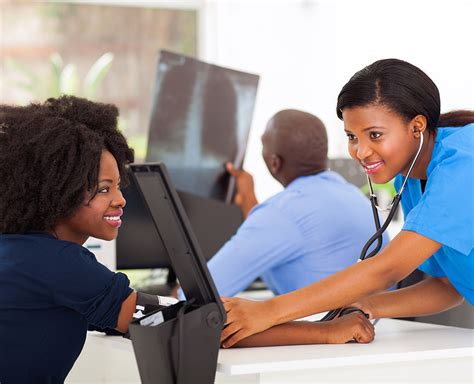 The Difference Between A Medical Assistant And CNA Great Lakes Inst