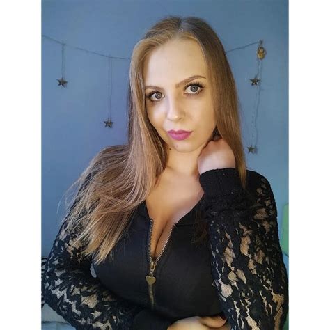 Busty Ania Likes To Show Her Cleavage Viego