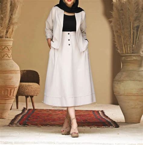 ۱۰ مدل کت دامن شیک مجلسی و بیرونی کت و دامن کار شده