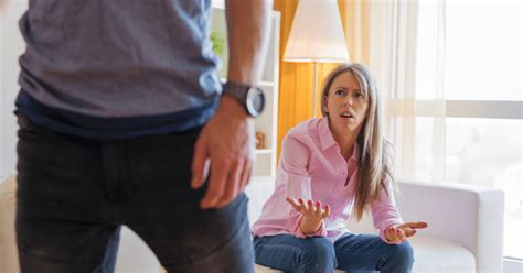 Warning Signs That Your Babefriend May Not Be A Good Match Zodiac Junkies