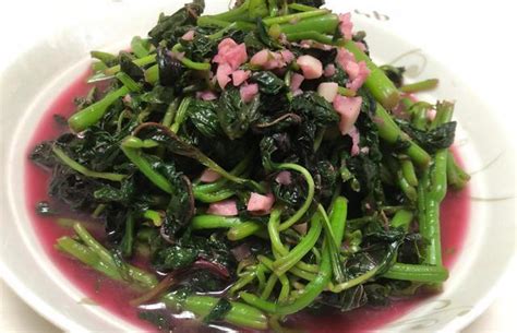 炒红苋菜，别直接下锅炒，多加2步，鲜嫩美味，比大鱼大肉还好吃