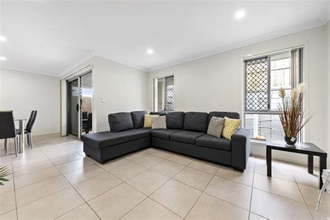 5 Mount Ballow Street Park Ridge Qld 4125 House For Rent Domain