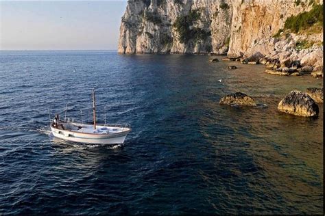 Private Tour In A Typical Capri Boat