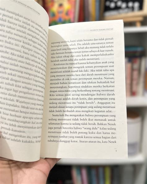 Review Buku Tak Perlu Malu dengan Menstruasimu — Normal People ID