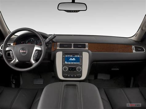 2014 Gmc Yukon 71 Interior Photos Us News