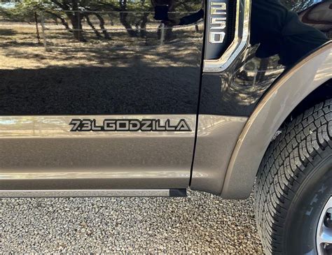 F 250 Super Duty 73l Godzilla Badge Stone Gray 20 26 73l F 250