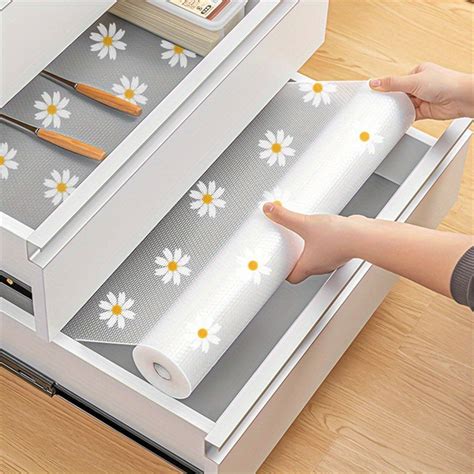 Antibacterial Cabinet EVA Daisy Pad Cabinet Mat Reusable Drawer Liners Non Slip Refrigerator