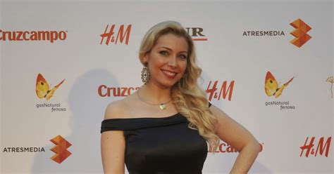 Nazaret Jim Nez Arag N Nazaret Jim Nez Arag N Alfombra Roja Del Festival De M Laga Premio