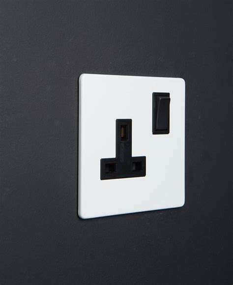 White Single Plug Socket 1 Gang With Black Or White Inserts