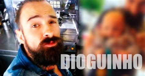 Odin SS Mete Os Dedos No Cu E Cheira