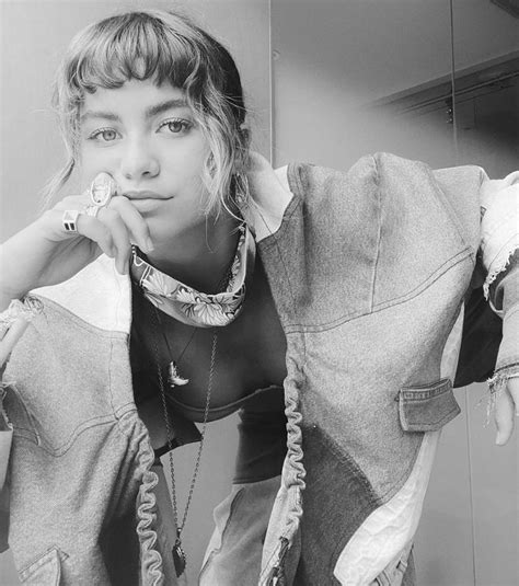 Pin De A Roca En Sofía Reyes Sofía Reyes Sofía Rey