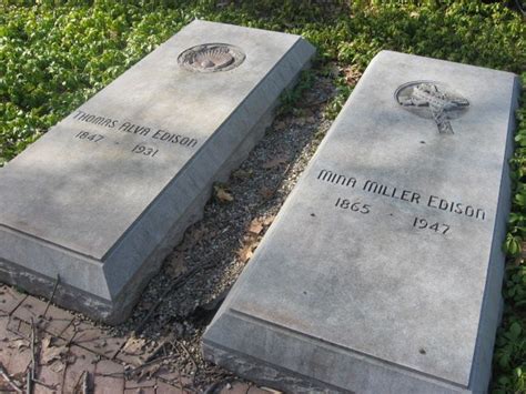 Thomas Edison Gravestone