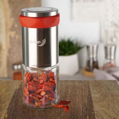 Moulin A Main Pour Piment Avec Recipient En Verre Et Mecanisme En Acier