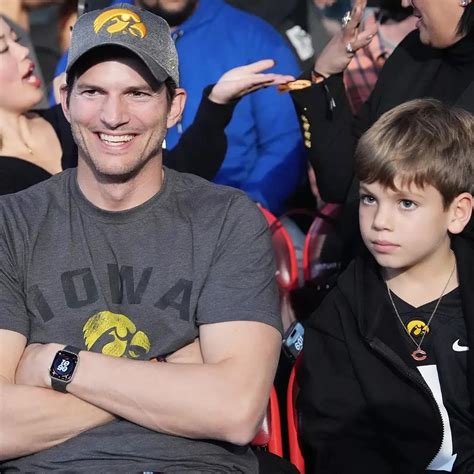 People Magazine Ashton Kutcher Is Spending Some Quality Time With His