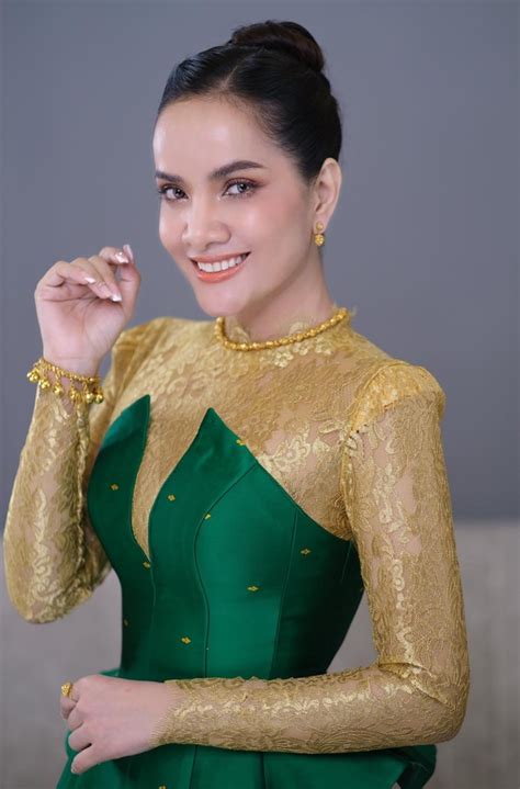 បែកគ្នាយ៉ាងម៉េច ពេជ្រ សោភា បណ្តើរ សក្កដា កាត់សក់ថ្ងៃការក្មួយ ធ្វើធម្មតា មានវីដេអូ Khmerload