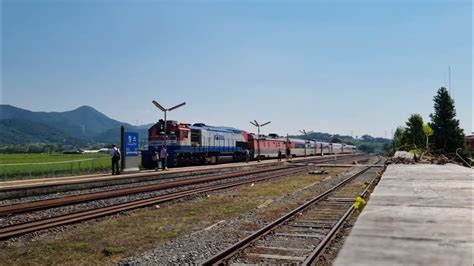 청소역에서 기차를 기다리는 사람들 Youtube