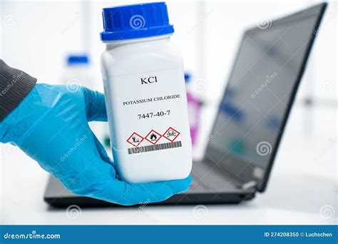 Kcl Potassium Chloride Cas 7447 40 7 Chemical Substance In White