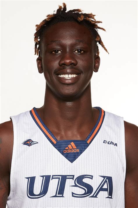 Dhieu Deing Mens Basketball 2021 22 Utsa Athletics Official Athletics Website