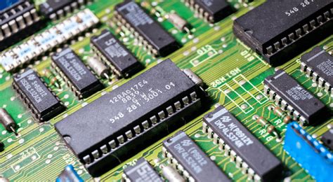 Semiconductor Device With 2 Terminals What It Is And Its Uses