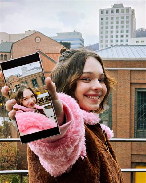 Esse Celular Da Samsung Vai Mudar O Jeito Que Voc Consome Moda Steal The Look