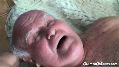 Secretary Teen Fucking Her Old Man Boss Eporner