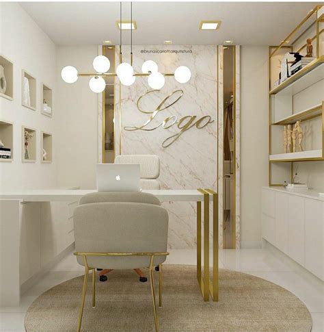 Consultório De Estética Branco E Dourado