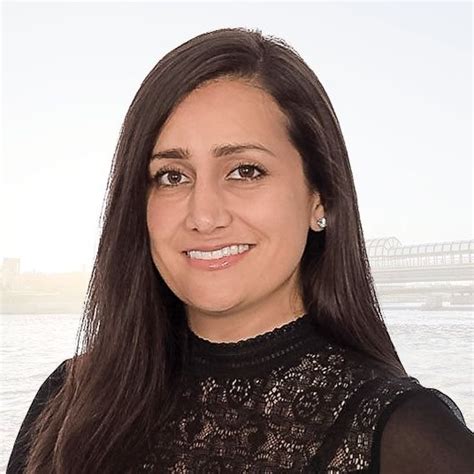Sara Junaid Oakridge Real Estate Cedar Falls Ia