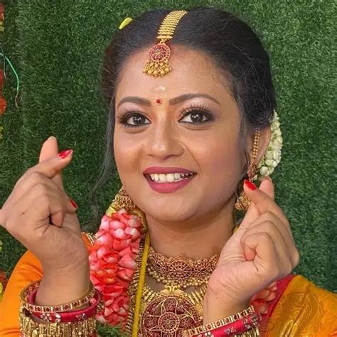 Pin On Gomathi Priya