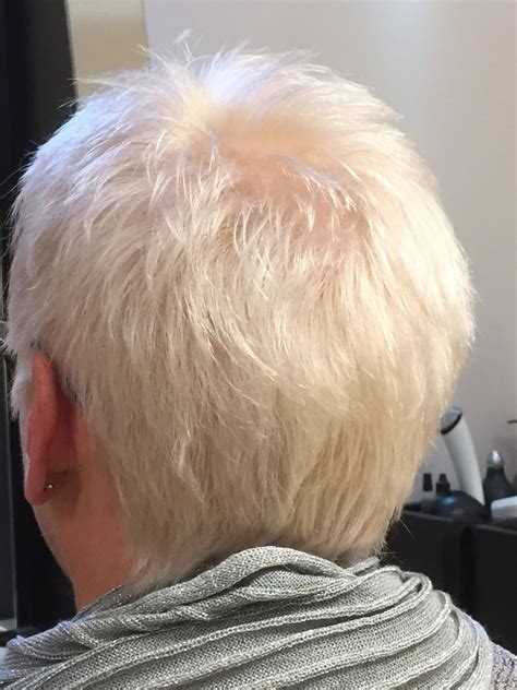 Full Head Scalp Bleach Using Wella Blondor And Toned With Illumina