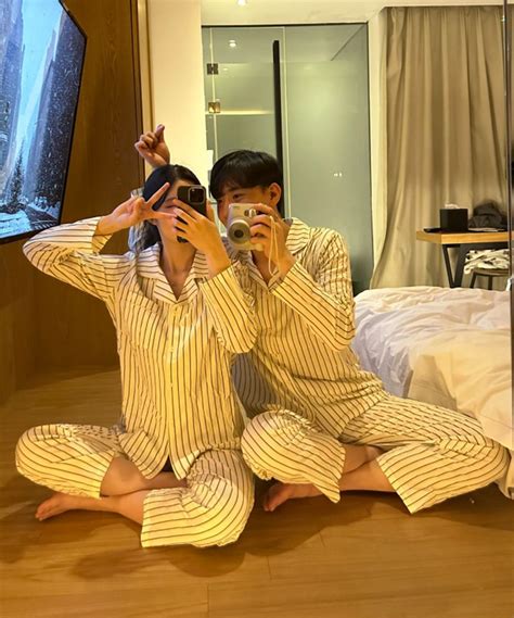 [1 1할인 세트가격]스트라이프패턴잠옷 커플잠옷 크리스마스 파자마파티 기념일 신혼부부 잠옷세트 홈웨어