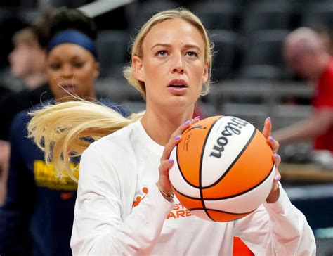 Sophie Cunningham Becomes Latest Star To Join Wnba Rival Sandjack Tv