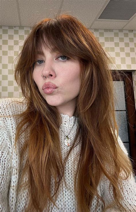 15 Must Try Chic Layered Haircuts For Long Hair Long Layers