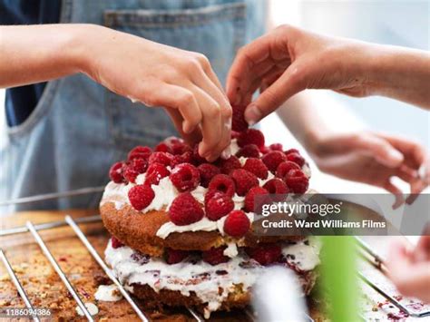 Raspberry White Cake Photos And Premium High Res Pictures Getty Images