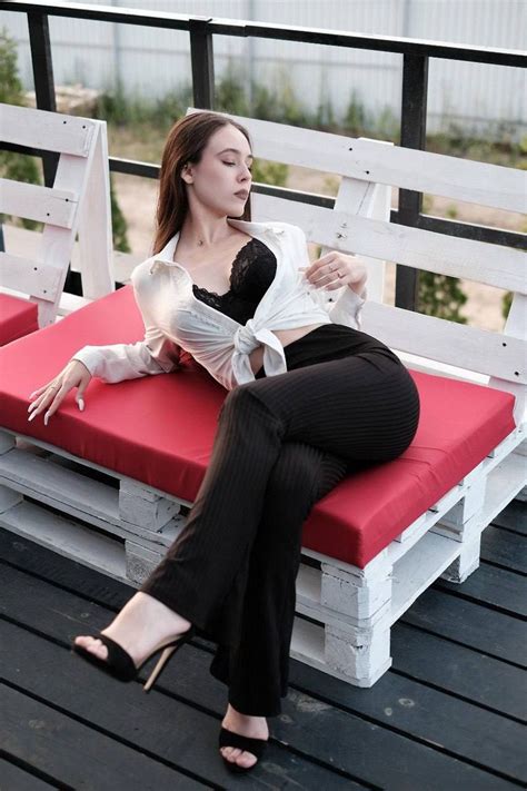 Emily Eliot ️ Live Cams Skype Teams Discord And Telegram