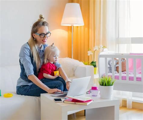 5 Side Hustles Stay At Home Moms Can Do To Bring In Extra Income
