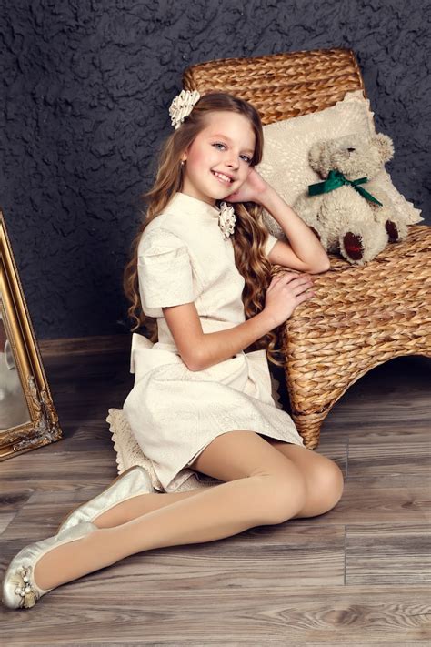 Tween Pantyhose Photos Download Free High Quality Pictures Freepik